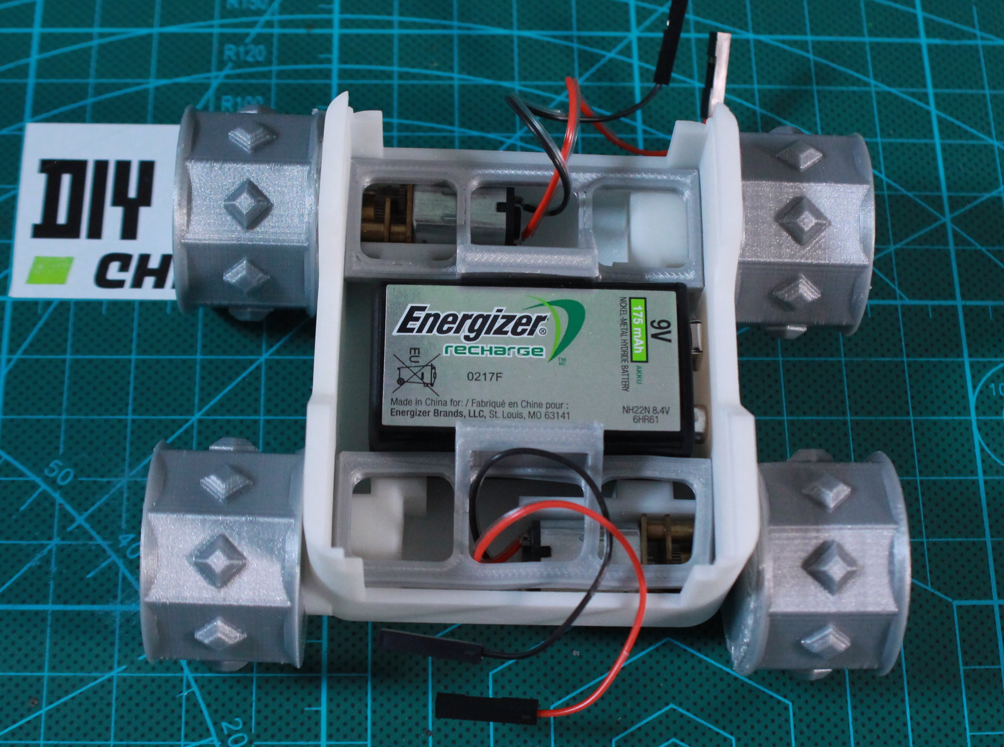 DIY SMARS Robot Version 2.0: Enhanced with new features | Elektor Magazine
